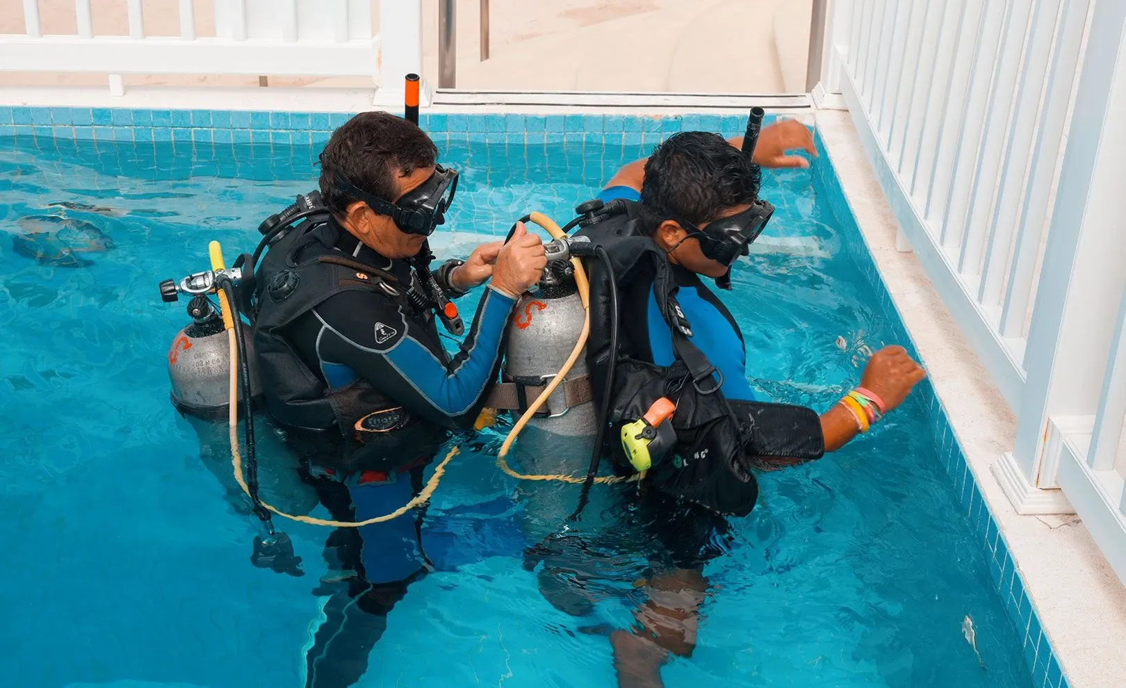 The best Scuba Diving experiences in Cozumel | AquaSafari