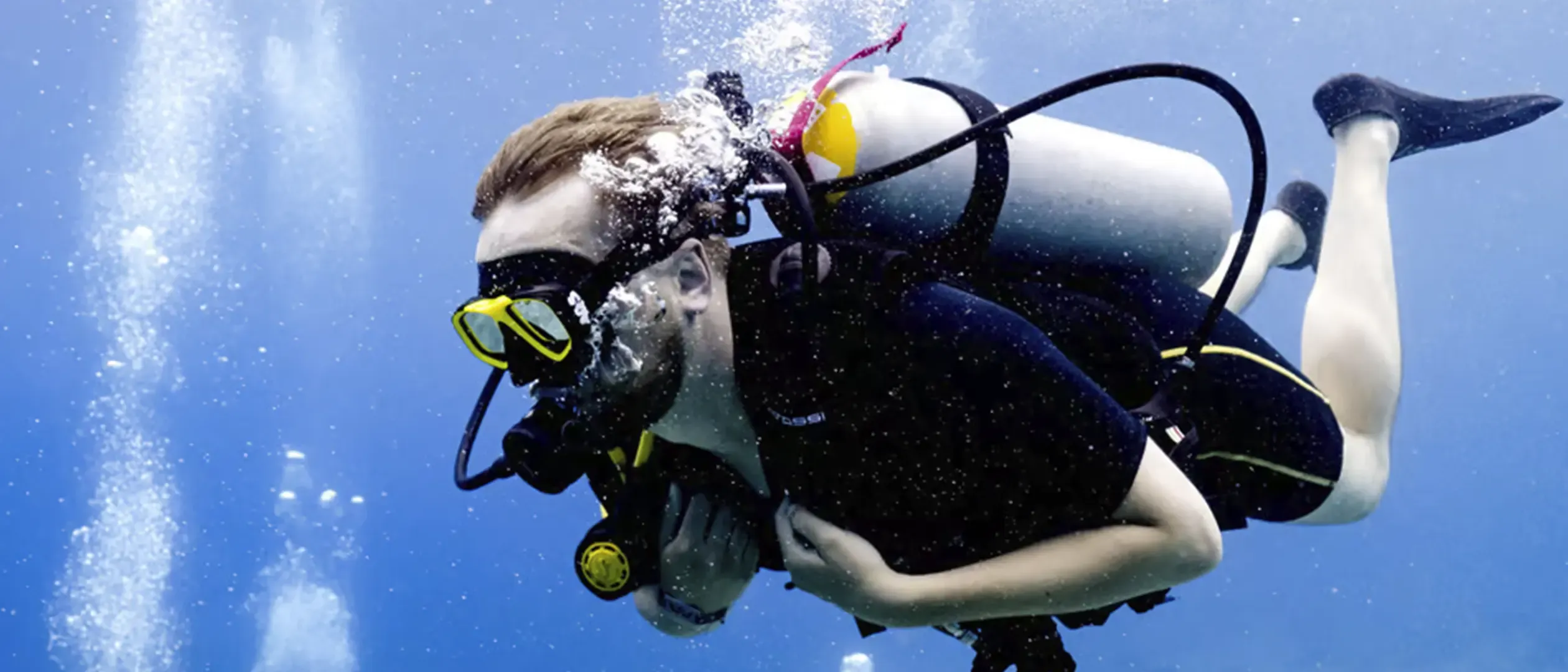 Discover the art anf magic of Scuba Diving | AquaSafari